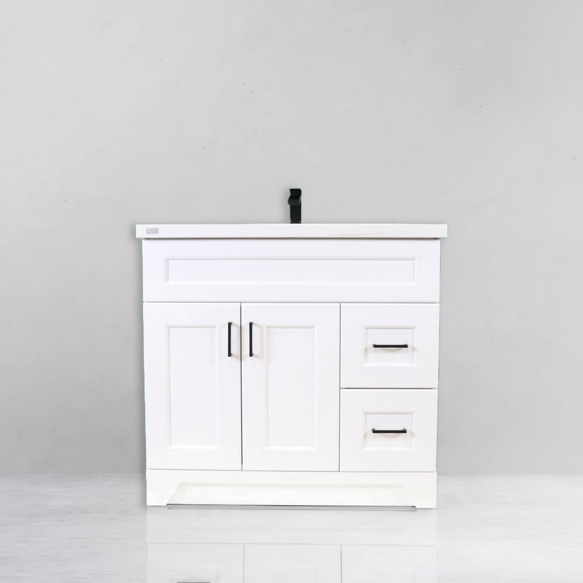 Shaker White 36"- 2 Door 2 Drawer - Premium Vanity Canada